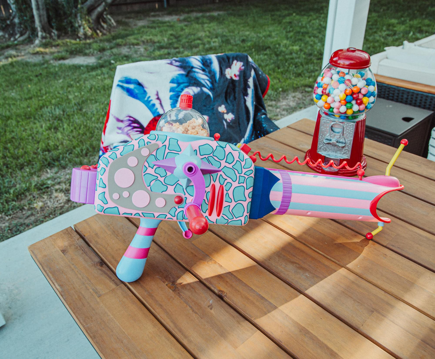 Killer Klowns Popcorn Bazooka Electronic Replica | Free Shipping